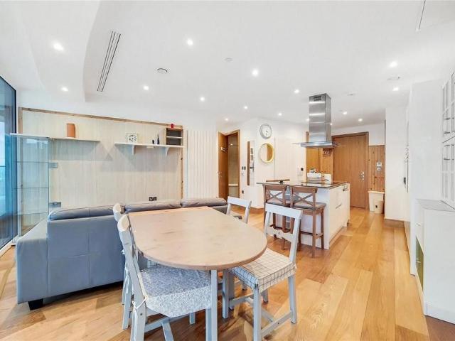 Arena tower, Crossharbour Plaza. 2 bed apartment to rent £3,550 pcm £819 pw