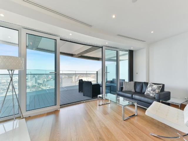 Arena Tower, Crossharbour Plaza, Canary Wharf E14, 1 bed flat to rent, £2,900 pcm | PrimeLocation