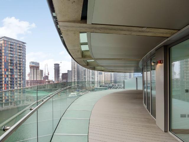 Arena Tower, Crossharbour Plaza, London E14, 3 bed flat to rent, £4,500 pcm | PrimeLocation