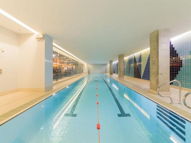 Arena Tower, Crossharbour Plaza. Studio to rent £2,250 pcm £519 pw
