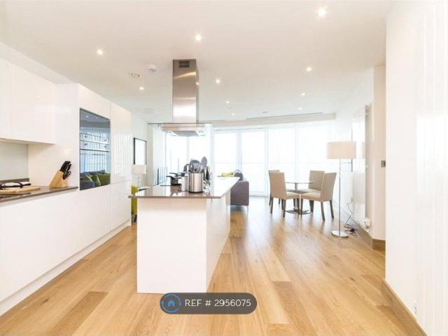 Arena Tower, London E14, 2 bed flat to rent, £3,500 pcm | PrimeLocation