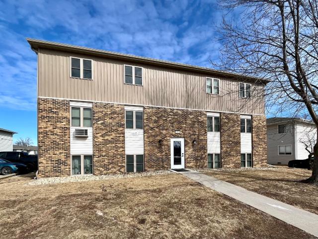 Arena Apartments I