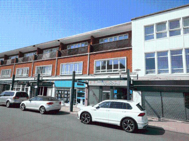 Arena Parade, Letchworth Garden City SG6, 2 bed flat to rent, £1,200 pcm | PrimeLocation