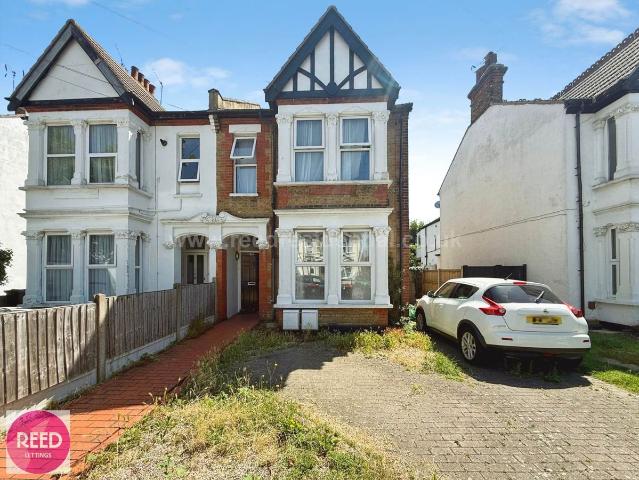 Argyl Road, Westcliff On Sea SS0, 2 bed flat to rent, £1,395 pcm | PrimeLocation