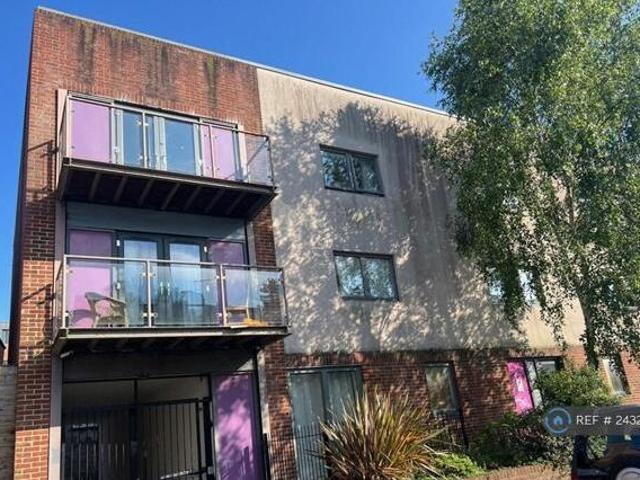 Argyle Court, St. Pauls, 2 Bedroom Flat