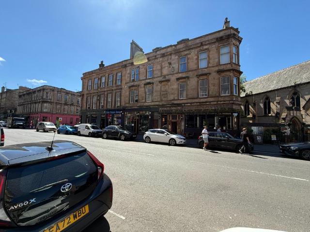 Argyle Street, Finnieston, Glasgow, G3 4 bed flat to rent £2,300 pcm £531 pw