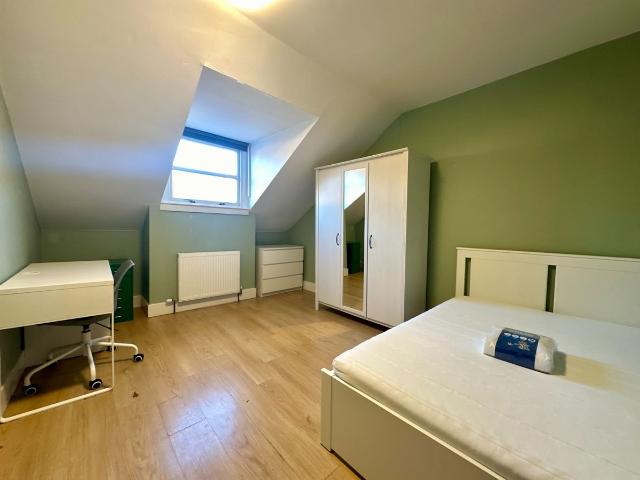 Argyle Street, Finnieston, Glasgow G3, 3 bed flat to rent, £1,800 pcm | PrimeLocation