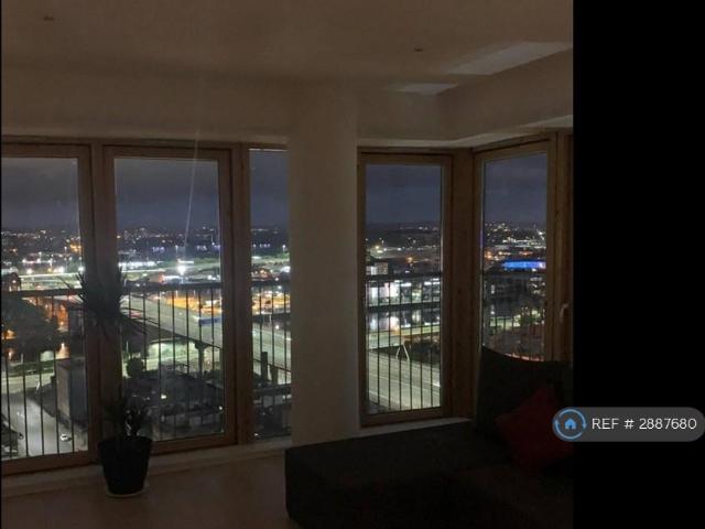 Argyle Street, Glasgow, G2 2 bed flat to rent £1,495 pcm £345 pw
