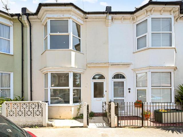 Argyle Road, Bognor Regis 5 bed terraced house to rent £3,750 pcm £865 pw