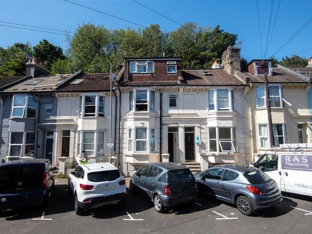 Argyle Road, Brighton, BN1 3 bed apartment to rent £2,000 pcm £462 pw