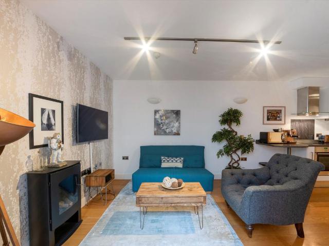 Argyle Walk, London WC1H, 1 bed flat to rent, £2,500 pcm | PrimeLocation