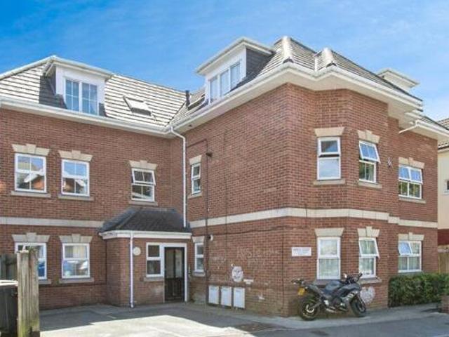 Argyll Road, Bournemouth, 2 Bedroom Flat