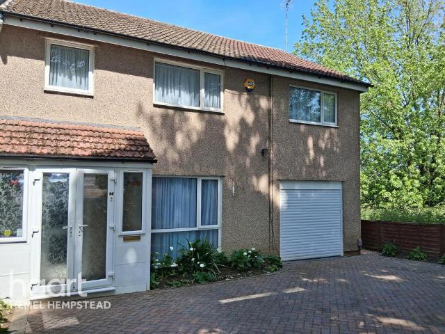 Argyll Road, Hemel Hempstead 5 bed end of terrace house to rent £2,350 pcm £542 pw