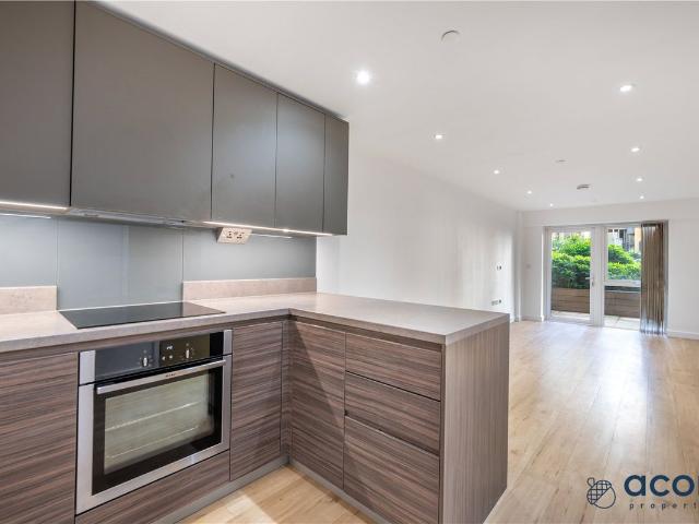 Argent House, 3 Beaufort Sqaure, London NW9, 1 bed flat to rent, £1,750 pcm | PrimeLocation