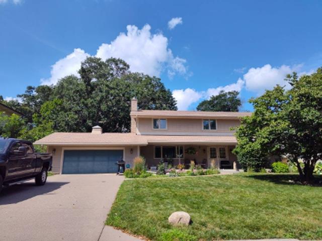 Argonne Dr NE