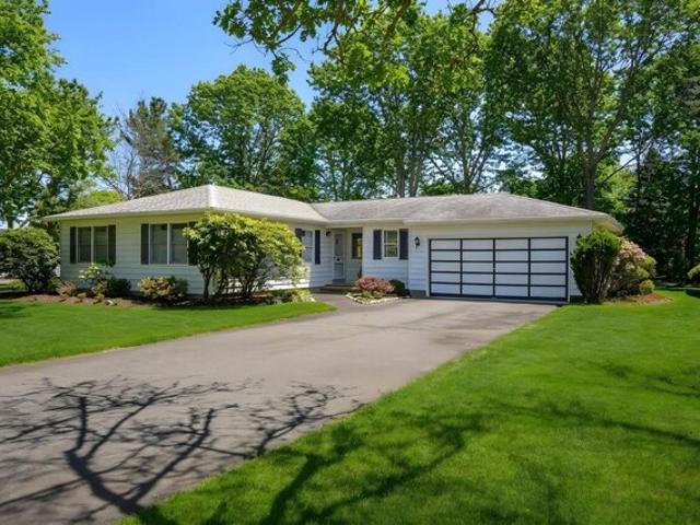 Argonne Rd W, Hampton Bays, Home For Sale
