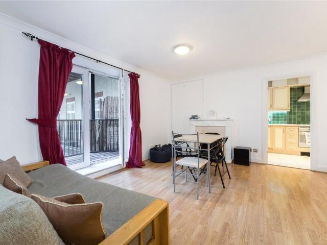 Aria House, 5 15 Newton Street. 1 bed flat to rent £2,817 pcm £650 pw