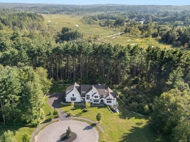 Ariana Ln, Norfolk, Home For Sale