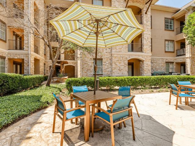 Arioso Apartments and Townhomes 3 Bedroom Apartment for Rent at 3030 Claremont Dr, Grand Prairie, TX 75052 Sheffield Village