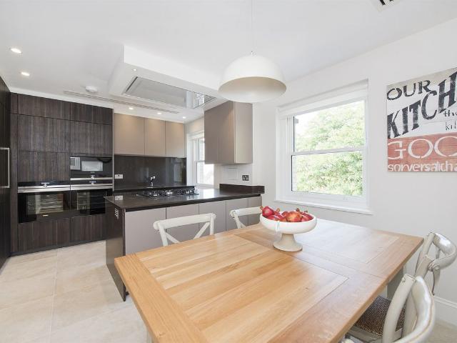 Arkwright Road, Hampstead NW3, 4 bed flat to rent, £13,949 pcm | PrimeLocation