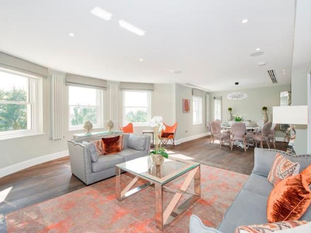 Arkwright Road, Hampstead NW3, 4 bed flat to rent, £13,949 pcm | PrimeLocation