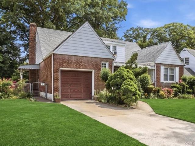 Arkansas Dr, Valley Stream, Home For Sale