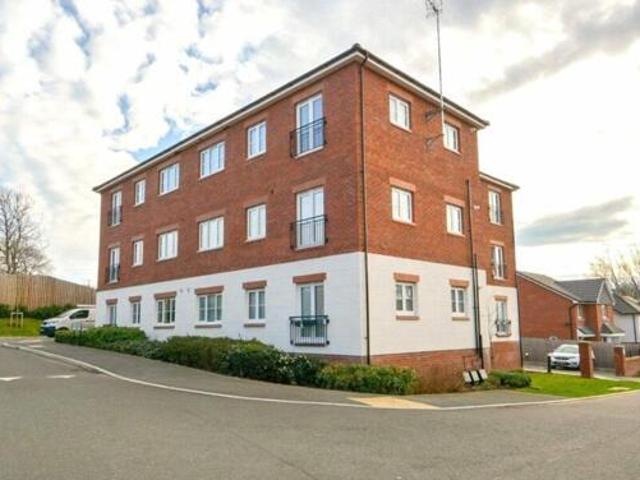 Arkill Gardens, Upton, 2 Bedroom Flat