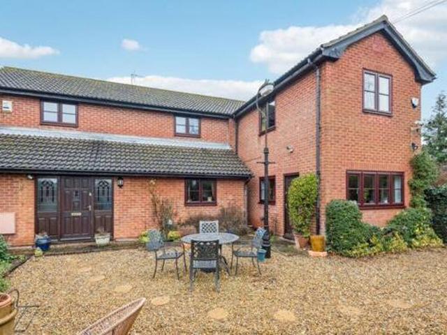 Arlesey Road, Ickleford, 4 Bedroom Detached