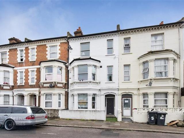 Arlesford Road, SW9 2 bed apartment to rent £2,300 pcm £531 pw