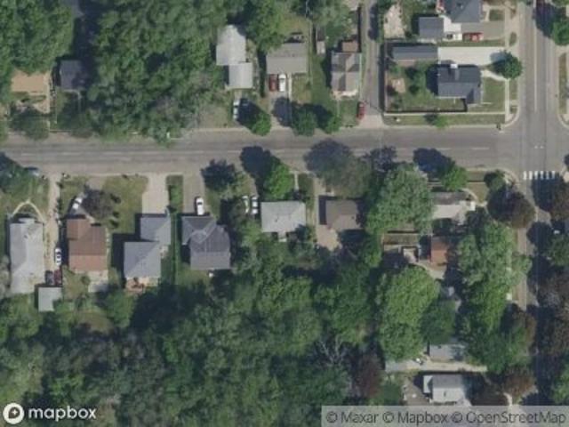 Arlington Ave E