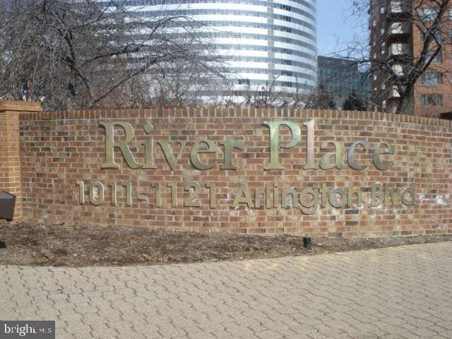 Arlington Blvd Apt,arlington, Condo For Sale
