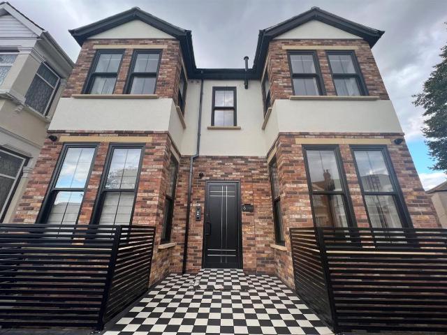 Arlington Gardens, Cranbrook, Ilford IG1, 2 bed flat to rent, £2,200 pcm | PrimeLocation