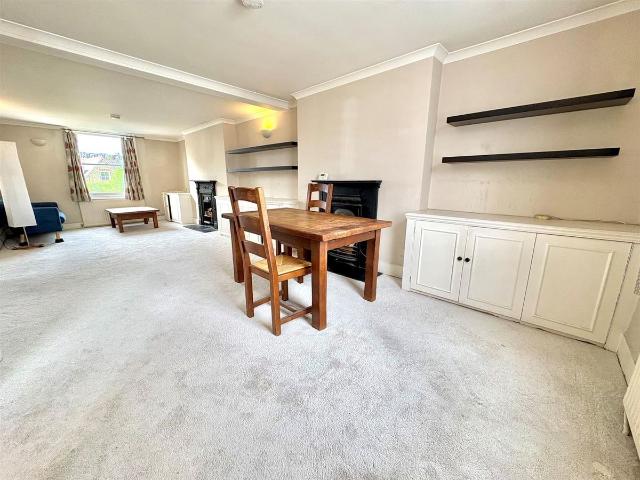 Arlington Gardens, London W4, 2 bed flat to rent, £2,300 pcm | PrimeLocation