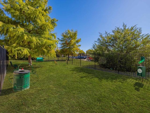 Arlington Hills 2 Bedroom Apartment for Rent at 3200 S Center St, Arlington, TX 76014