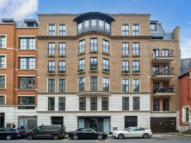 Arlington Street, St James's SW1A, 2 bed flat to rent, £19,998 pcm | PrimeLocation
