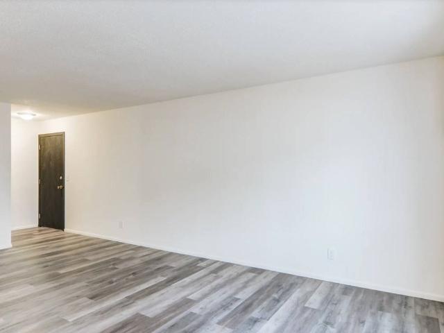 Arlington Place 1 Bedroom Apartment for Rent at 97 Arlington Ave W, St. Paul, MN 55117 North of Maryland
