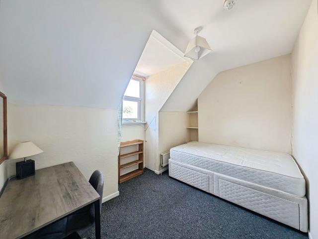 Arlington Road, Oldfield Park, Bath BA2, Room to rent, £650 pcm | PrimeLocation