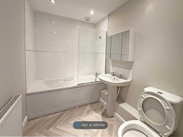 Arpley Court, Warrington WA1, 1 bed flat to rent, £795 pcm | PrimeLocation