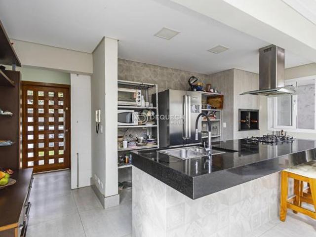 Arquitetura autoral, luz natural em um dos endereç
