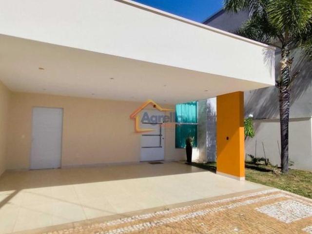 ARQUITETURA CONTEMPORÂNEA, PISCINA E AMBIENTES PLANEJADOS