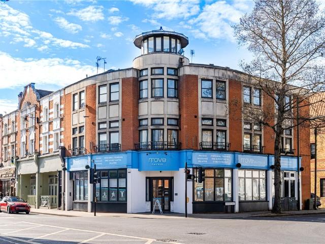 Arragon Road, Twickenham TW1, 2 bed flat to rent, £1,750 pcm | PrimeLocation