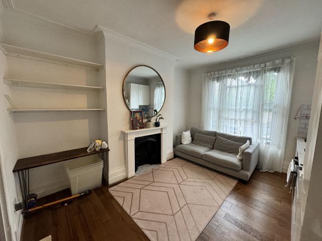 Arragon Road, Twickenham, Greater London TW1, Studio to rent, £1,350 pcm | PrimeLocation