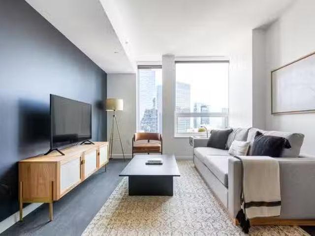 Arrive, 2116 4th Ave, Belltown 1 Bedroom 1 Bath