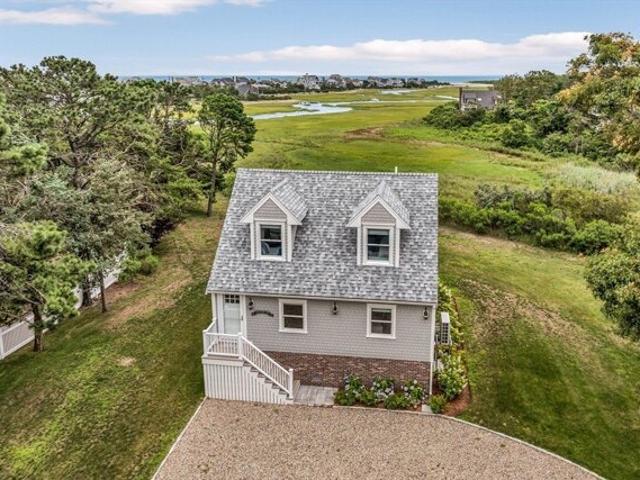 Arrowhead Cir, Sandwich, Home For Sale