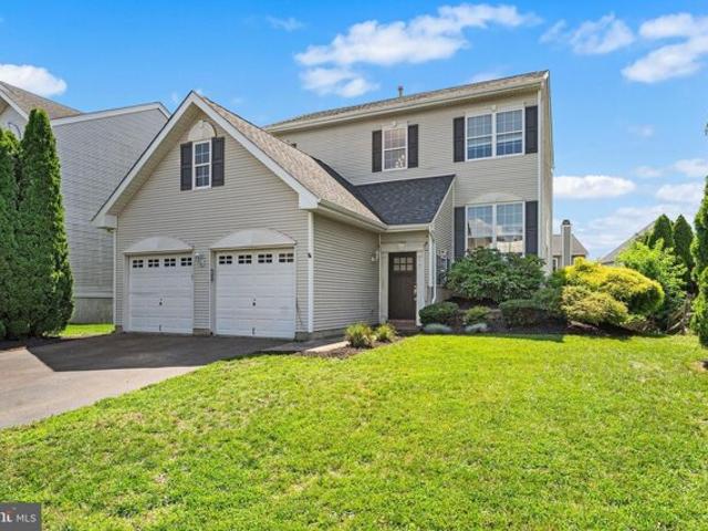 Arrowhead Dr, Burlington, Home For Sale