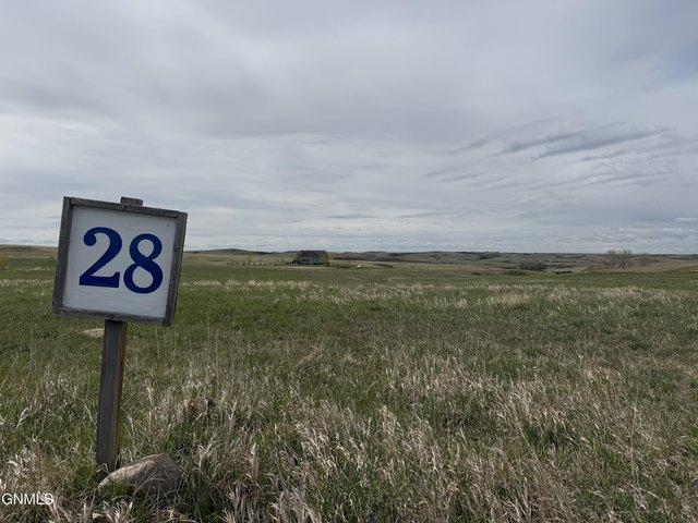 Arrowhead Pl, Williston, ND 58801