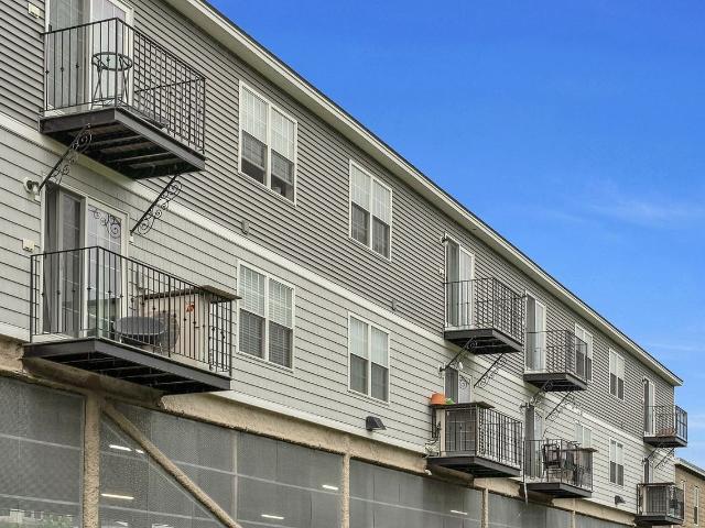 Arrowpoint at South Grove 2 Bedroom Apartment for Rent at 2 S Grove St, Bradford, MA 01835