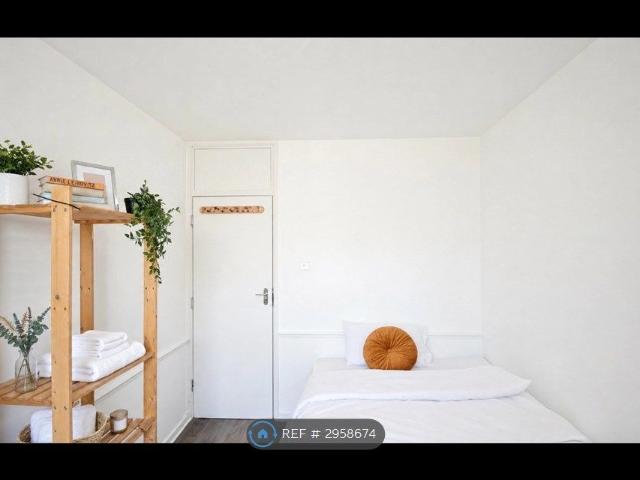 Arrowsmith House, London SE11, Room to rent, £975 pcm | PrimeLocation