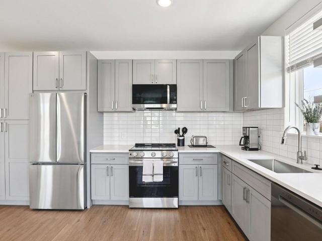 Arroyo Oaks 1 Bedroom Apartment for Rent at 2300 Arroyo Ave, Dallas, TX 75219