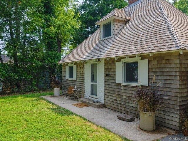 Arshamomaque Ave, Southold, Home For Sale